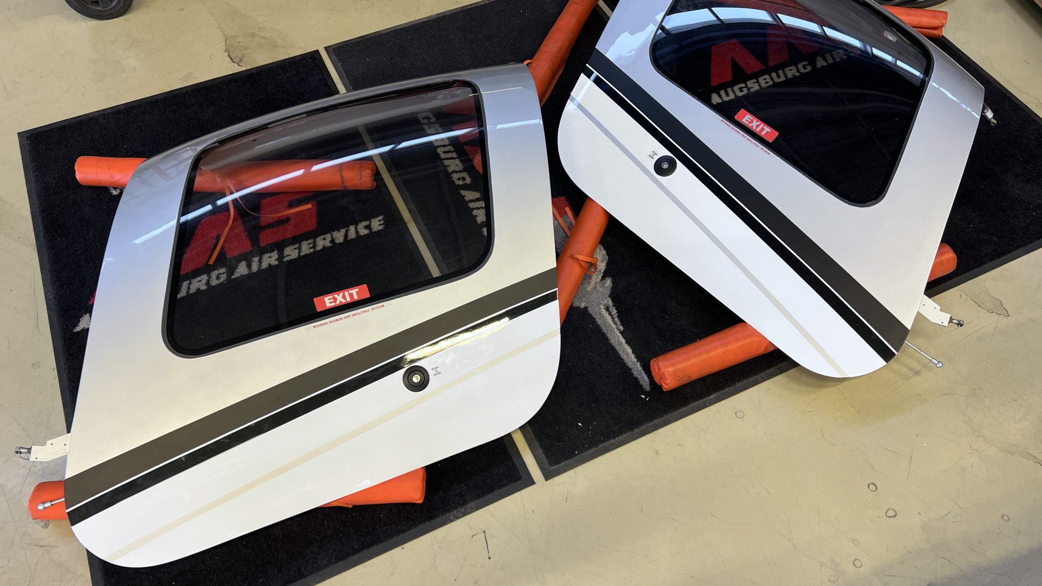 SR22-22 G2 GTS repaint after 16 years – airWORK aviation media